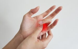 Trigger finger: Causes, Diagnosis and Treatment - Good Health Plan